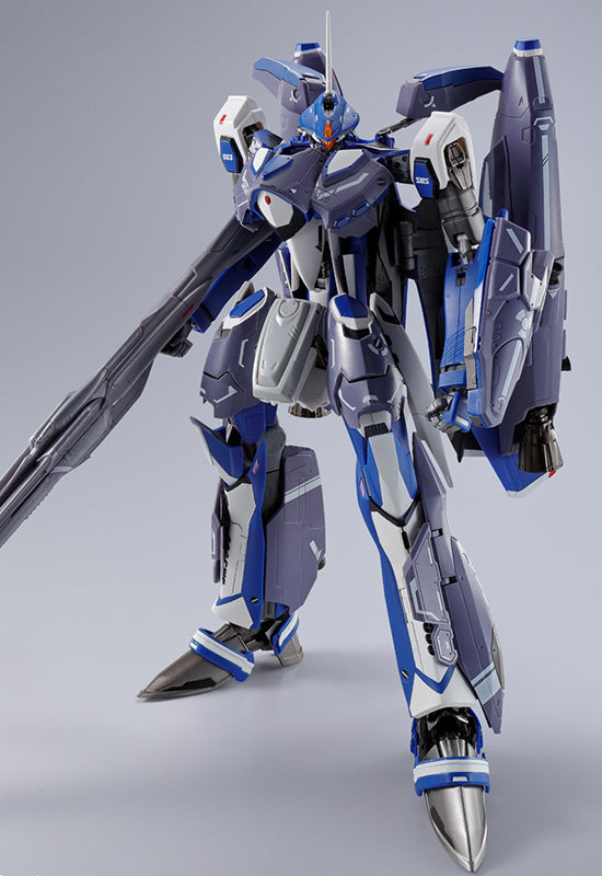 Macross Frontier Bandai DX Chogokin VF-25F Super Messiah Valkyrie (Mic